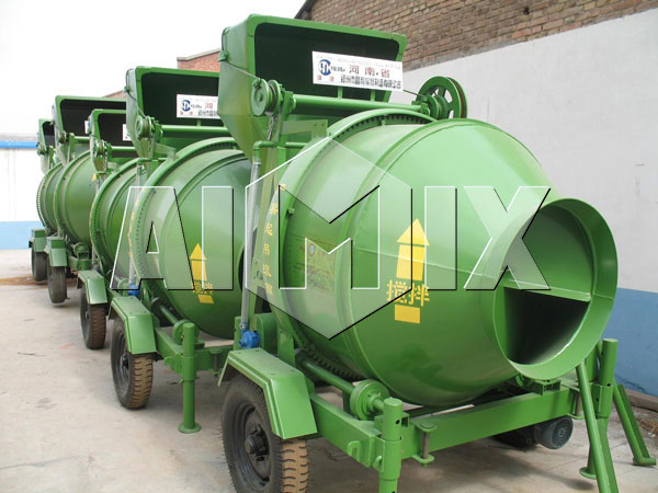 Low Investment and Portable Movement of Large Portable Concrete Mixer