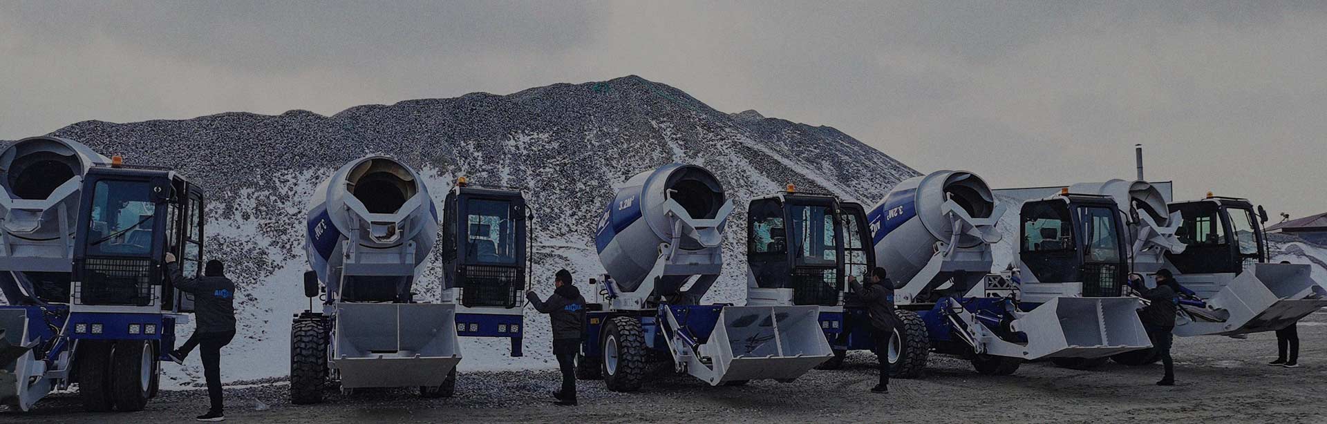 Self Loading Concrete Mixers - Rotate 270 Degrees - Functional