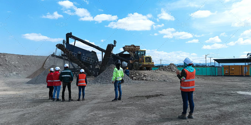 Integrated Mobile Impact Crusher For Sale - Low Production Costs